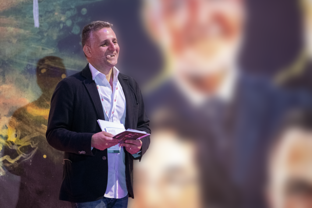 Σχετικά με τον Μιχάλη Χριστοδούλου - #valexromastizoi